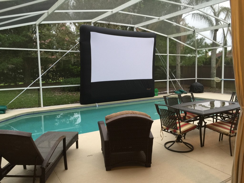 Inflatable Movie Screen - Bouncing Beez